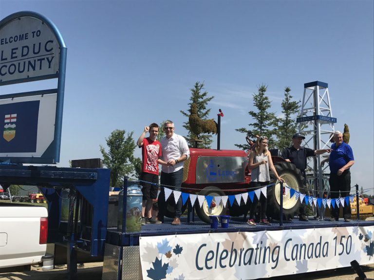 Leduc Antique Society Parade - Hon. Mike Lake, PC, MP | Leduc-Wetaskiwin